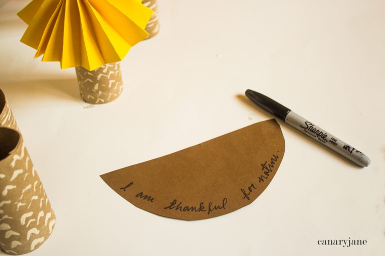 Paper Thankful Trees – Canary Jane