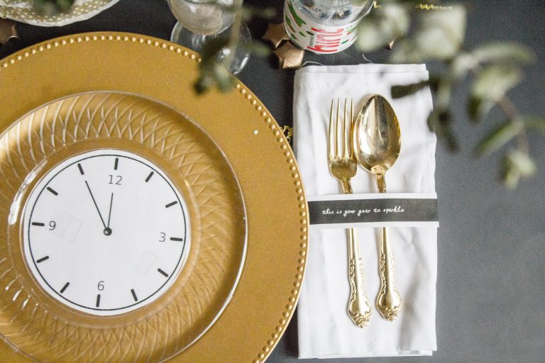 DIY New Years Eve Poppers + Free Printable Utensil Wraps – Canary Jane