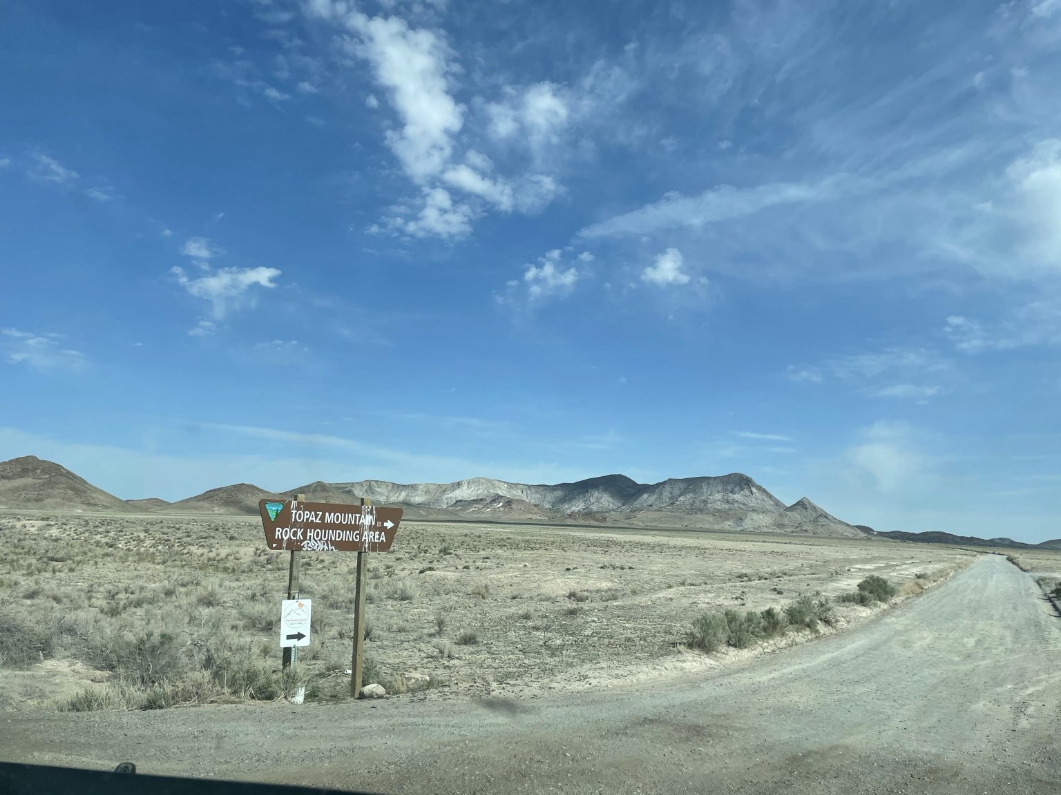 8 Tips for Traveling with 8 Kids to Topaz Mountain, Utah – Canary Jane